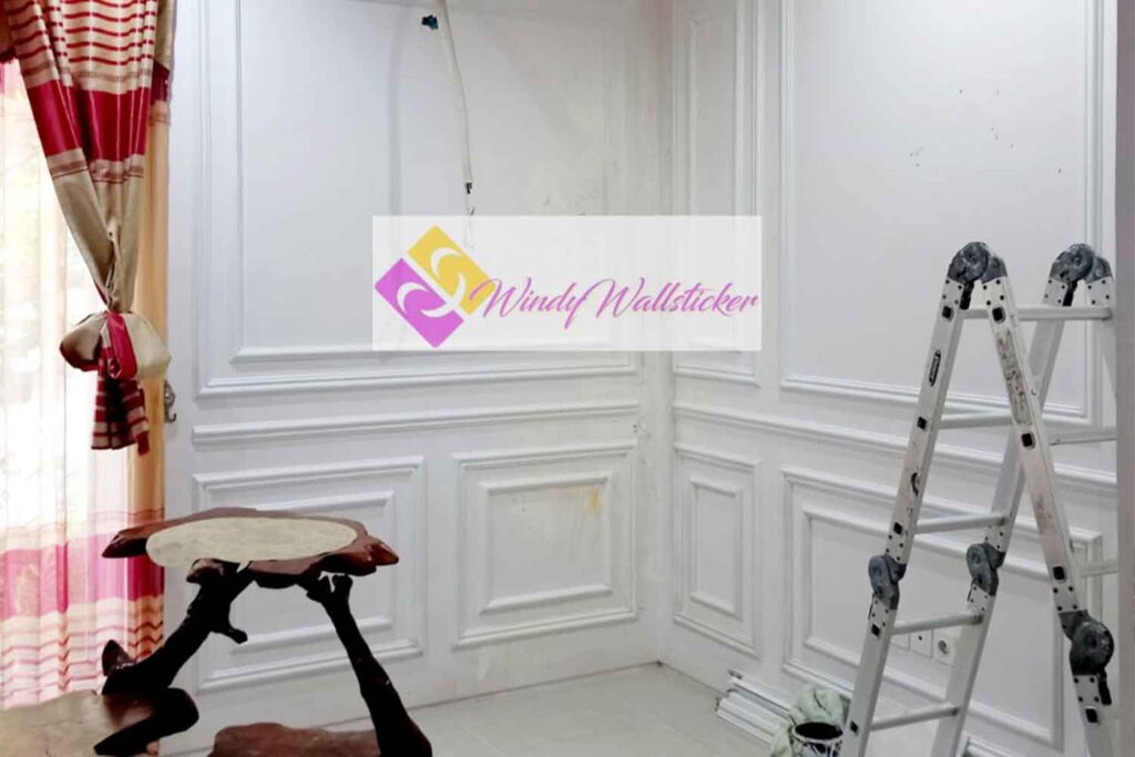 Hasil Pemasangan Wall Moulding, Wallpaper Vinyl, Kaca Bevel di Makassar
